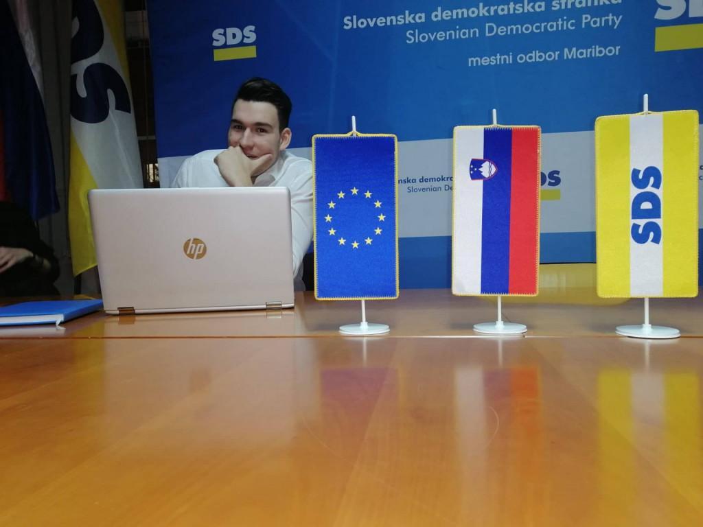 Pohvala mladim stranke SDS Maribor za pomoč v času koronavirusa - V Fokusu